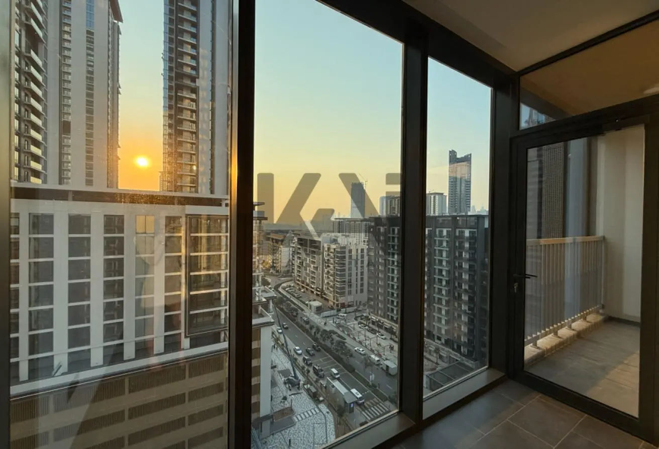 Modern 2-Bedroom Apartment with Resort-Style Amenities | The Crest ...