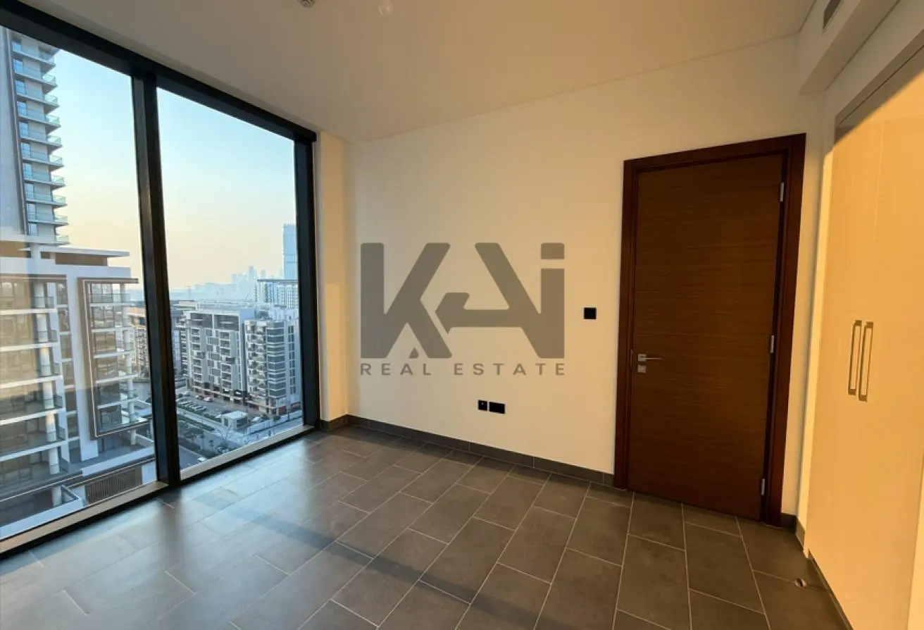 Modern 2-Bedroom Apartment with Resort-Style Amenities | The Crest ...